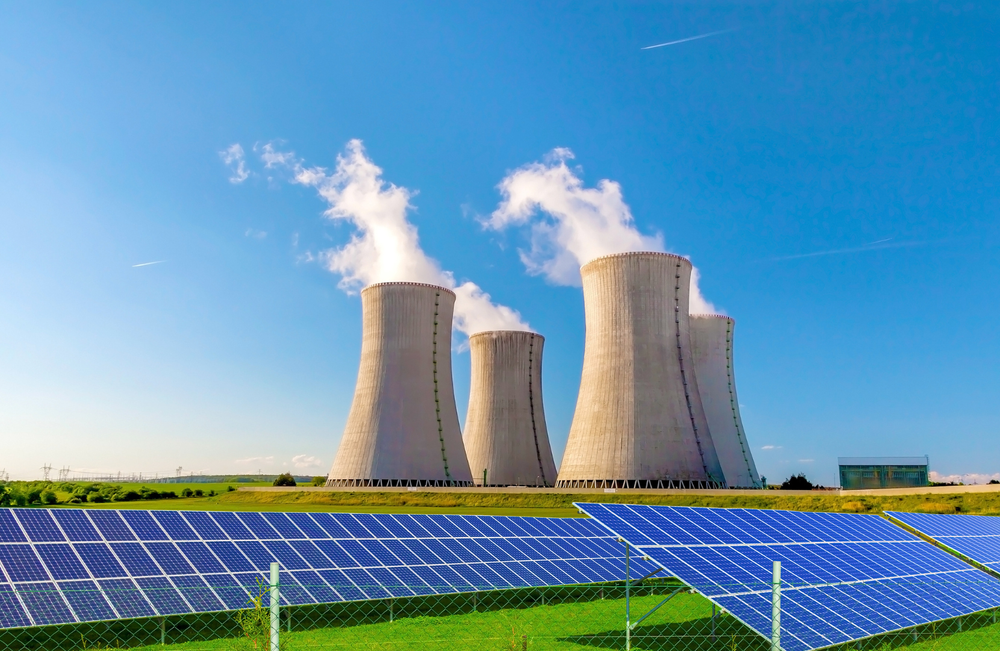 Australia Leads on News Funding While Meta Grapples with Outages and ...